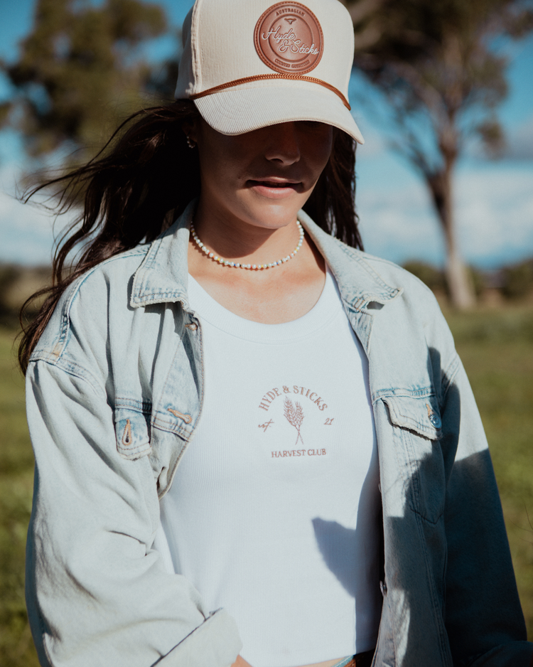 Hyde & Sticks – Hyde and Sticks